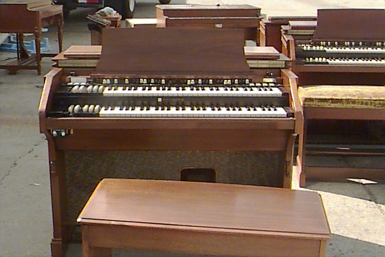 Vintage Hammond Church Organs - A-105 Locking Top C3 style- with ...
