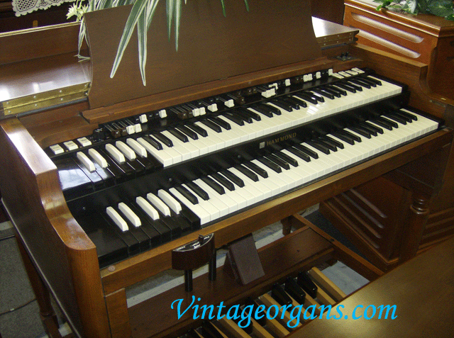 Vintage Hammond Church Organs - '75 Hammond B3, 122 Leslie