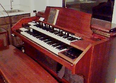 Vintage Hammond Church Organs - Hammond D-152 Concert model w/ Leslie 222
