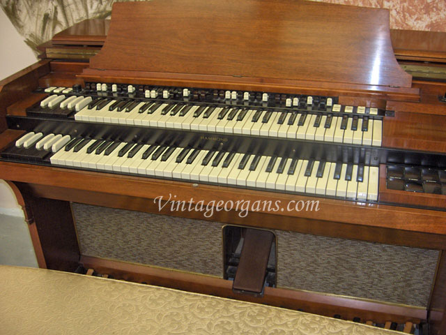 Vintage Hammond Church Organs - Hammond D-152, New Leslie 122A