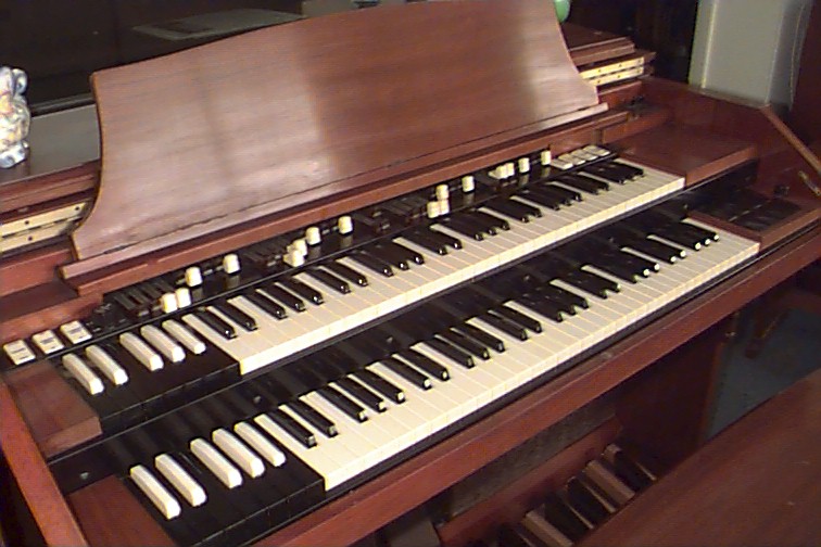 Vintage Hammond Church Organs - D-152 concert model with Leslie ...