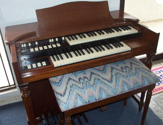 Vintage Hammond Church Organs - "Baby B3" Hammond M3 w/ Leslie 130
