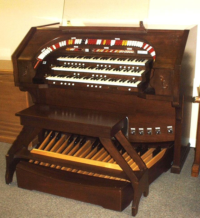 Vintage Hammond Church Organs - Rodgers 333 Theatre Organ